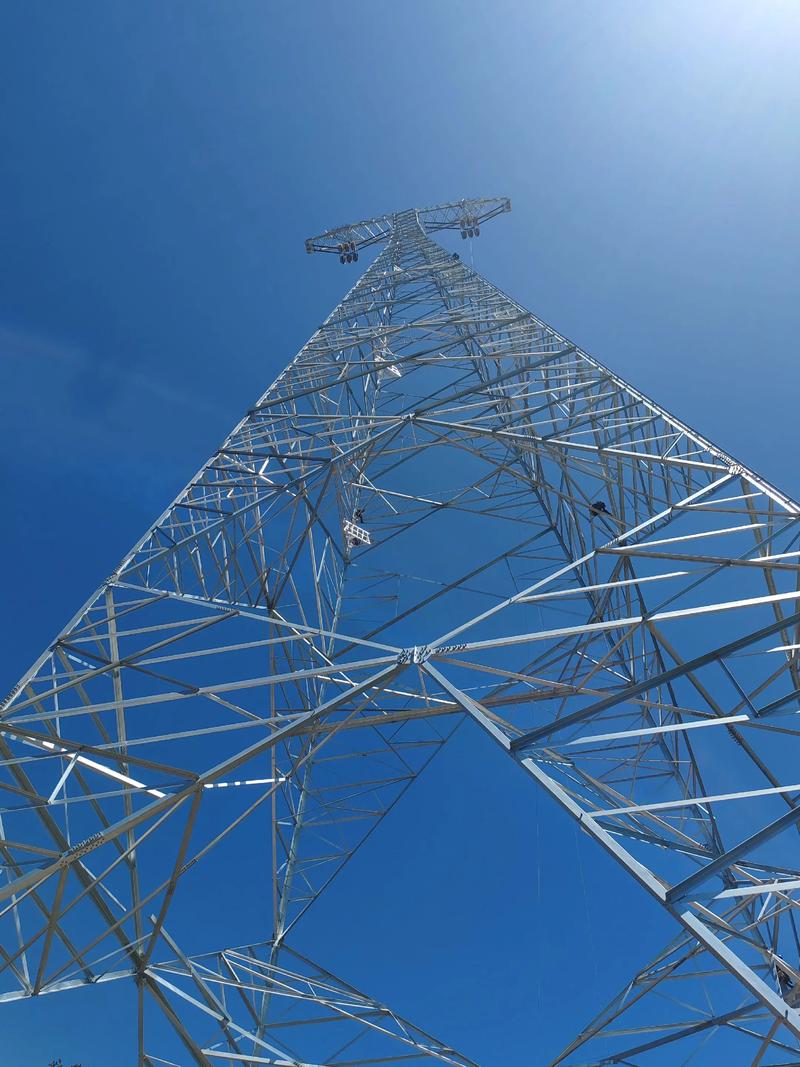 3D Power Frequency Electric Field Calculation Near UHV Transmission ...